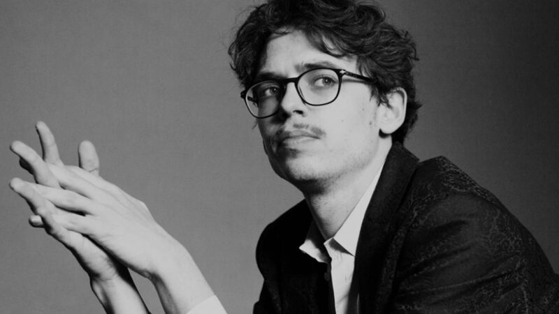 Chi è Lucas Debargue? Biografia, curiosità e vita privata del musicista ...